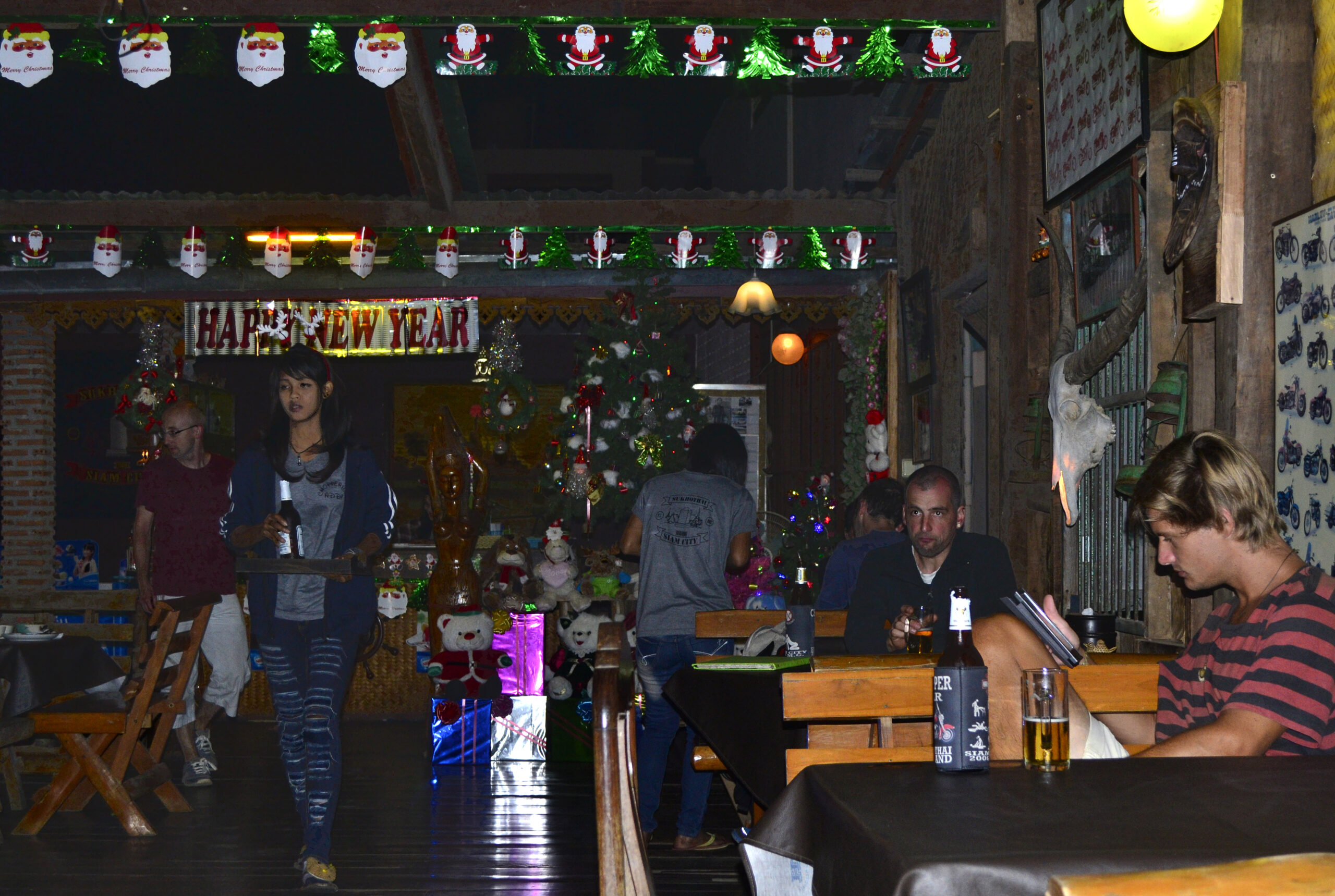 טיולים בתאילנד: Chopper Bar